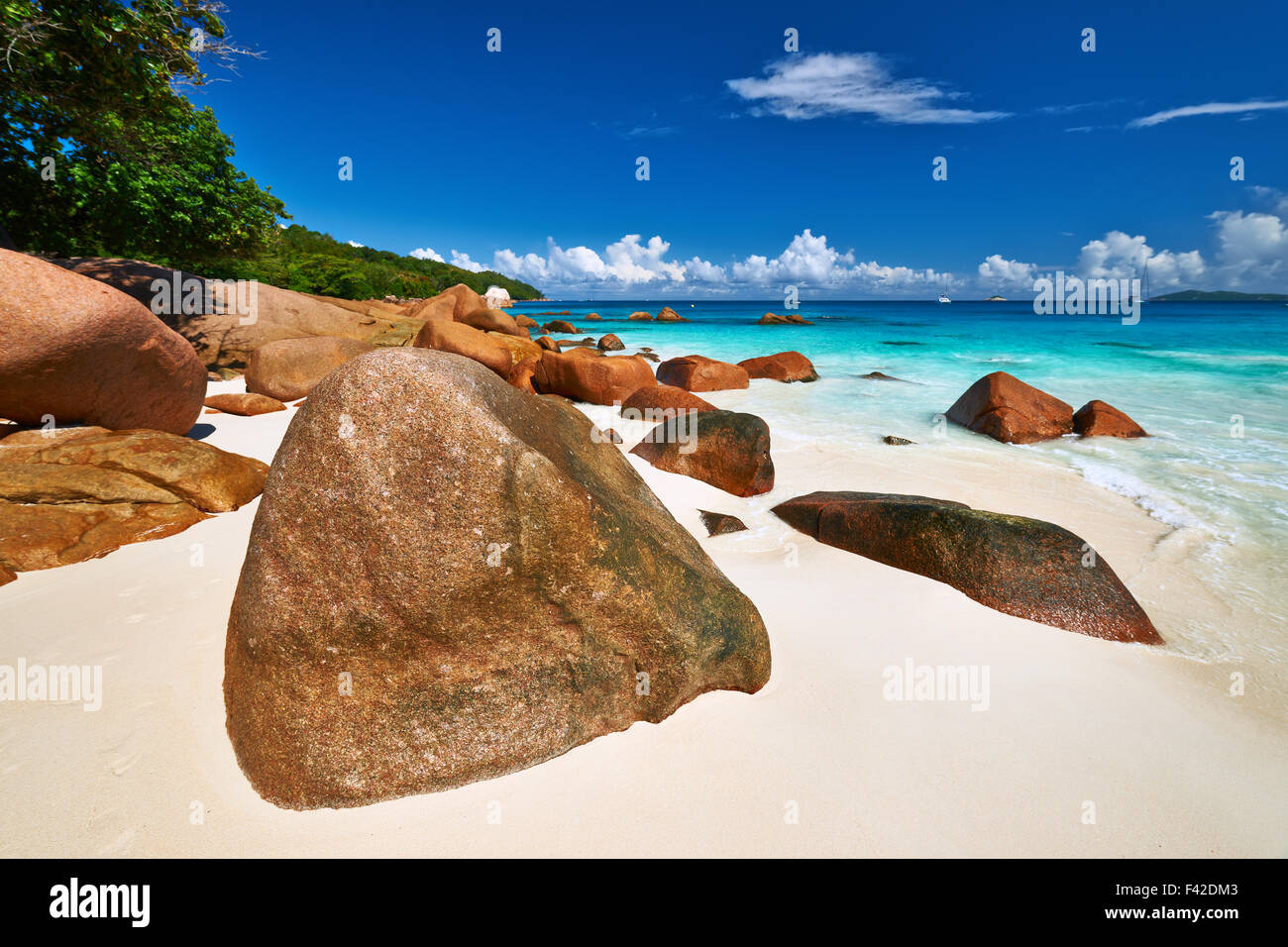 Beautiful beach at Seychelles Stock Photo - Alamy