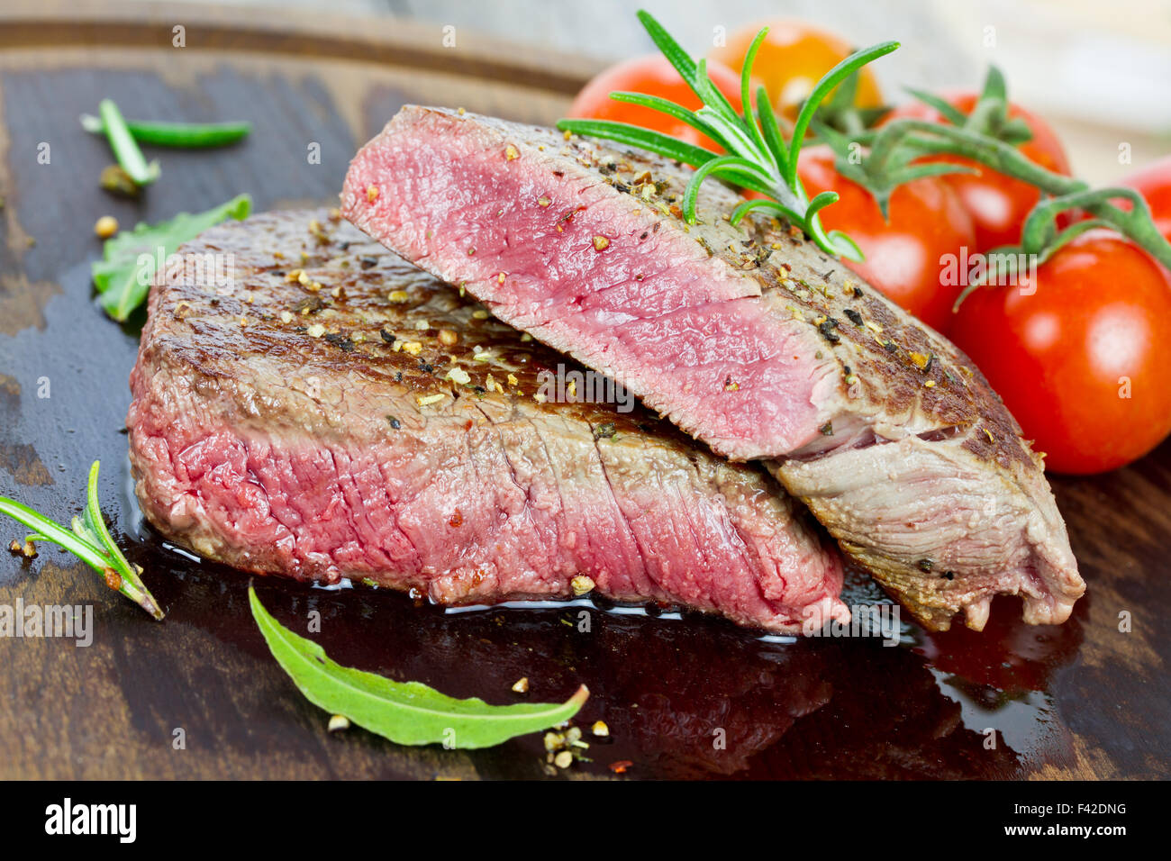 Steaks hi-res stock photography and images - Alamy
