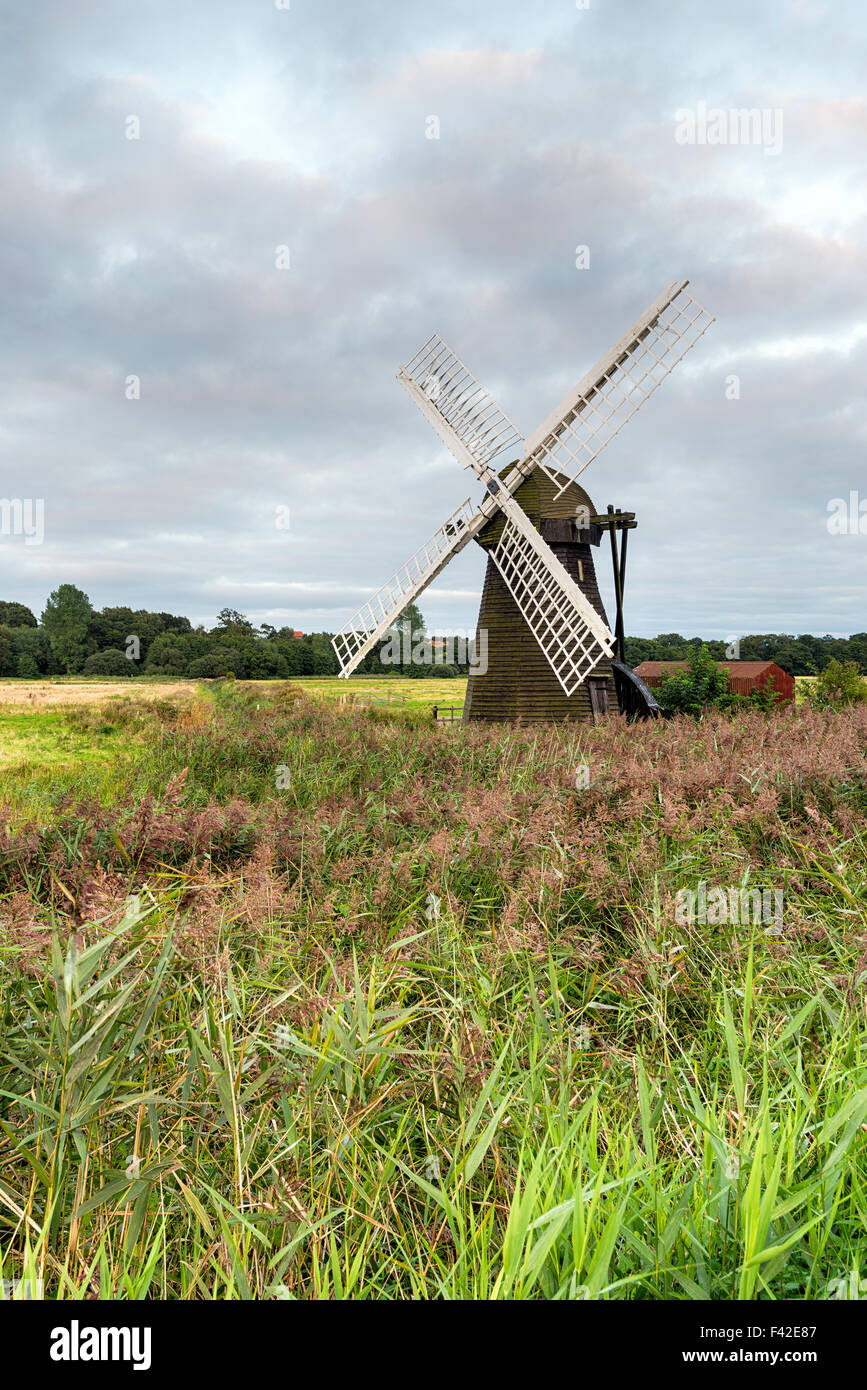 Herringfleet windmill landscape hi-res stock photography and images - Alamy