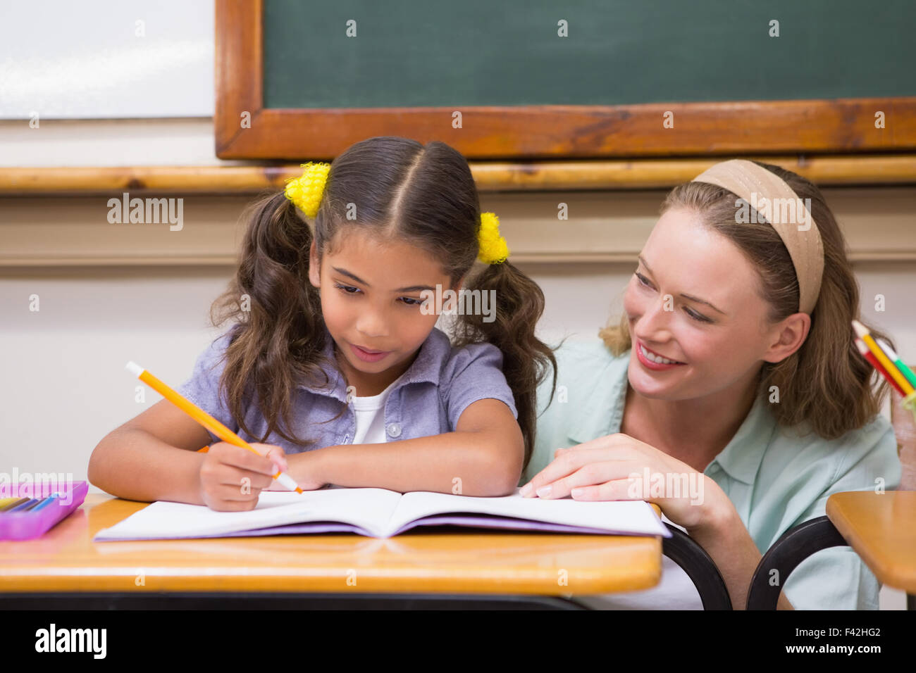 Serious discussion classroom hi-res stock photography and images - Alamy