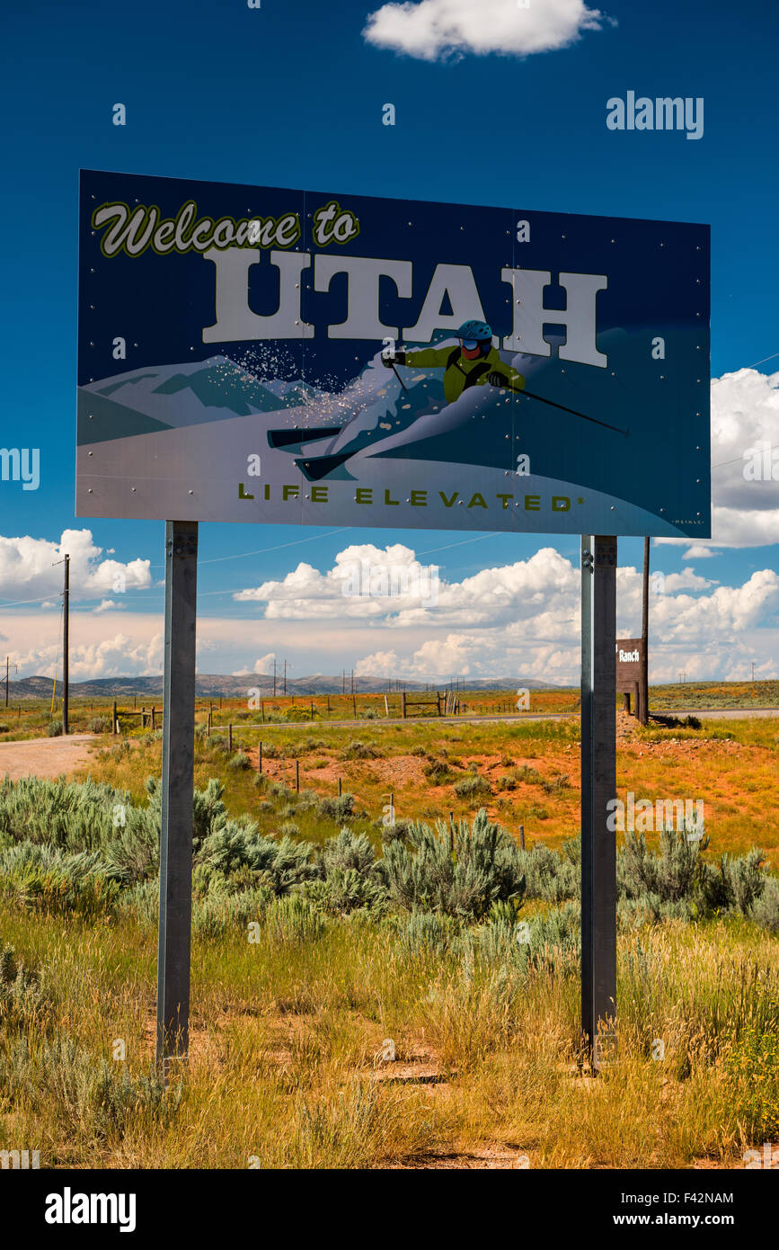 Welcome utah sign monument valley hi-res stock photography and images ...