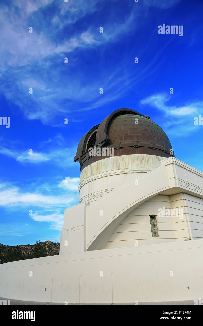 Griffith observatory with blue sky Stock Photo - Alamy