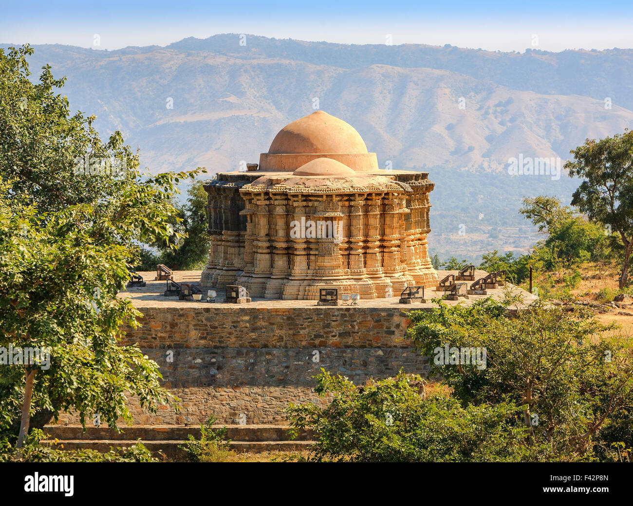 Jain structure hi-res stock photography and images - Alamy