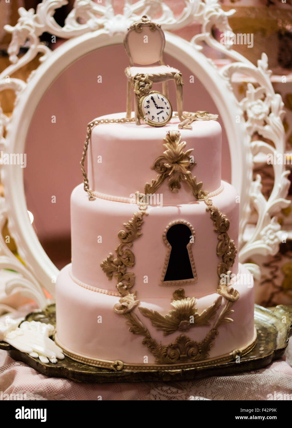 Cream Wedding Background High Resolution Stock Photography and Images ...