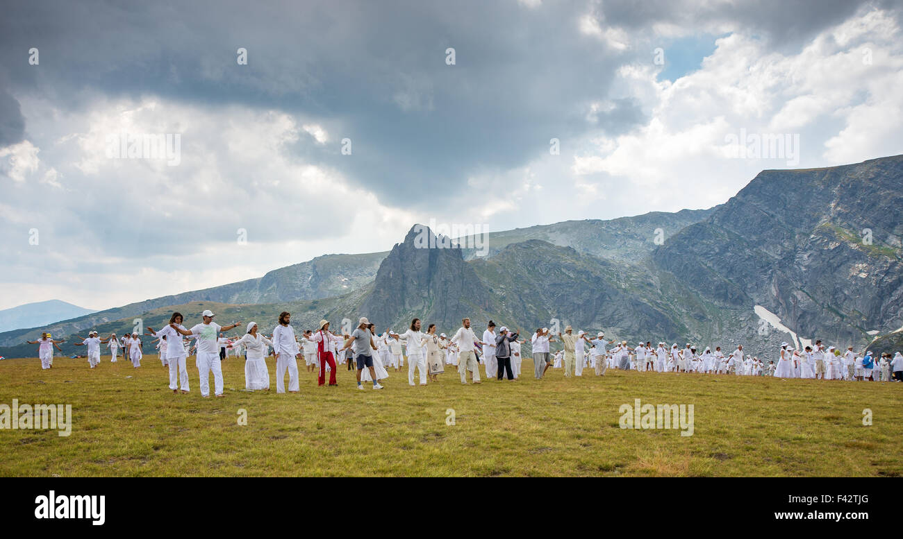 Ritual circle hi-res stock photography and images - Alamy