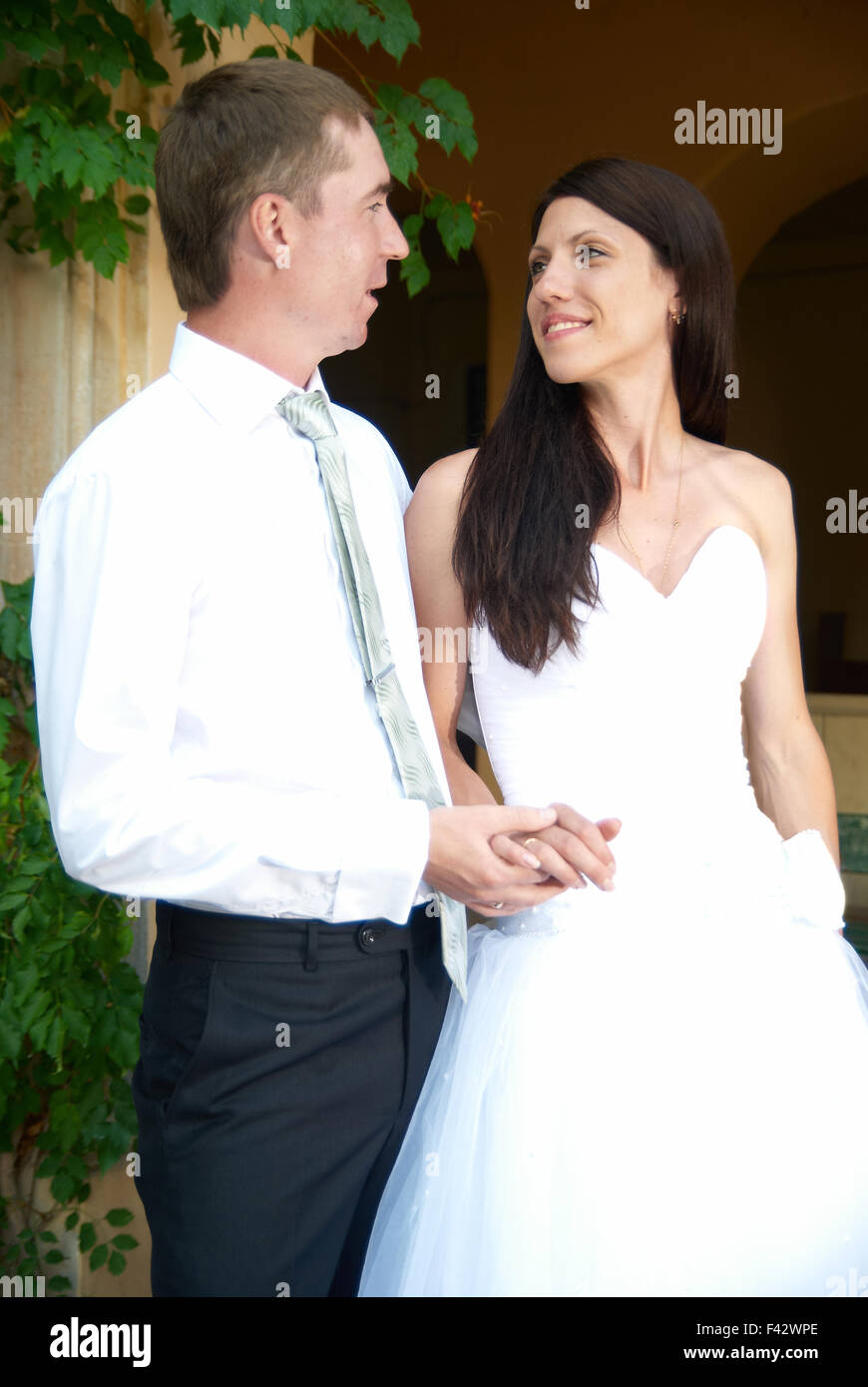 Beautiful wedding couple Stock Photo - Alamy