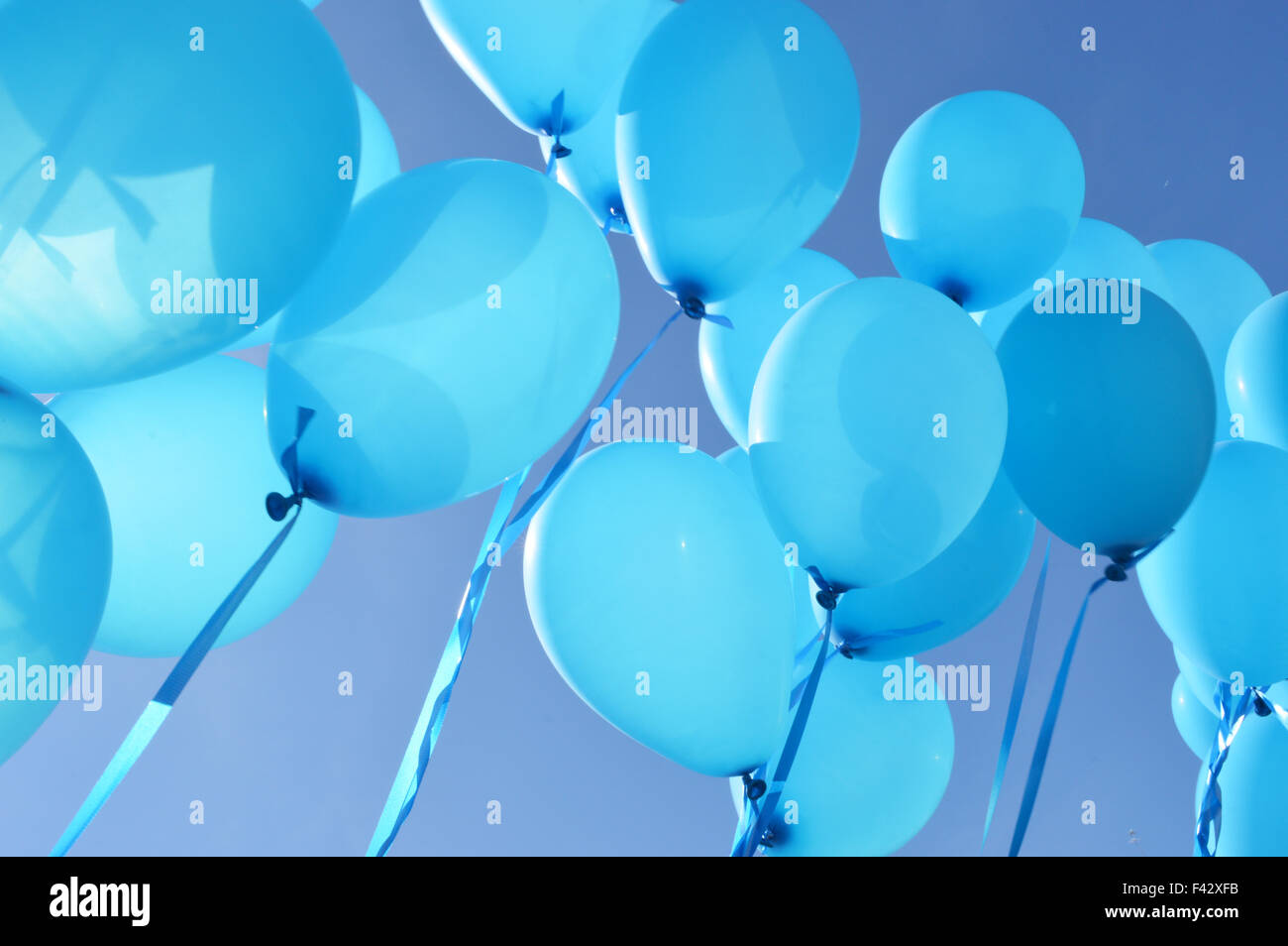 Balloons blue hi-res stock photography and images - Alamy