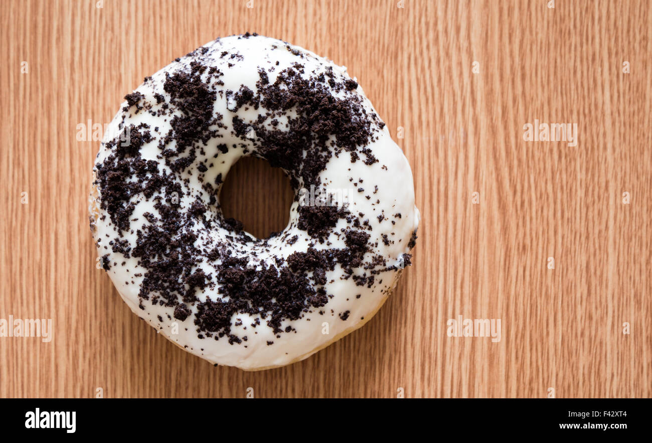 donut on table Stock Photo - Alamy