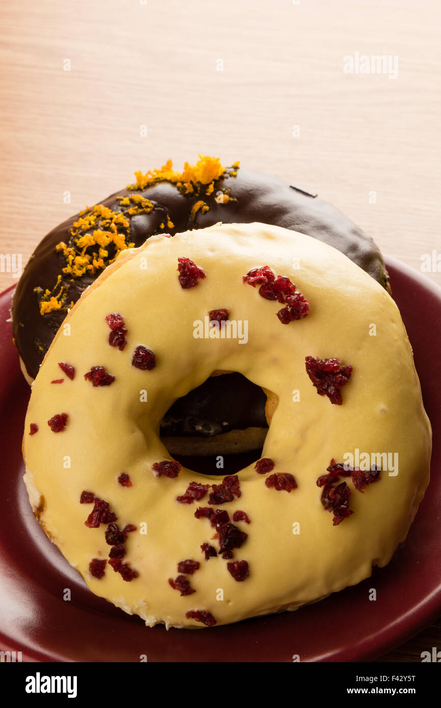 Two doughnuts icing sugar hi-res stock photography and images - Alamy