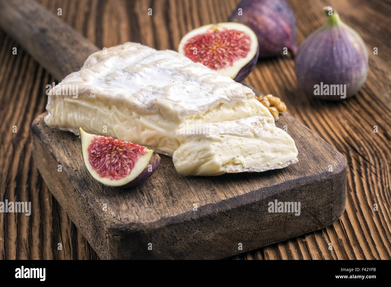 Brie rind hi-res stock photography and images - Alamy