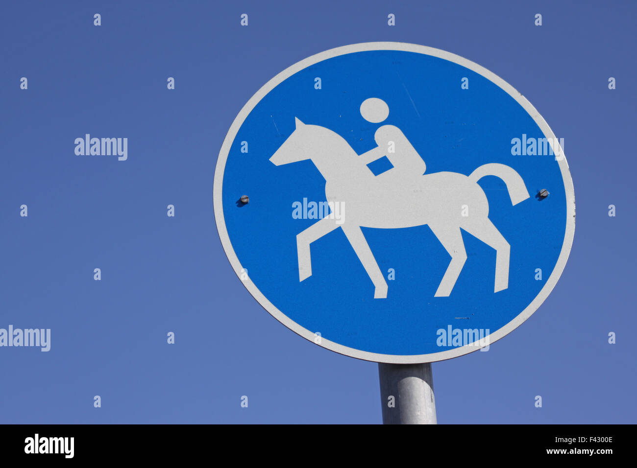 Bridlepath sign hi-res stock photography and images - Alamy