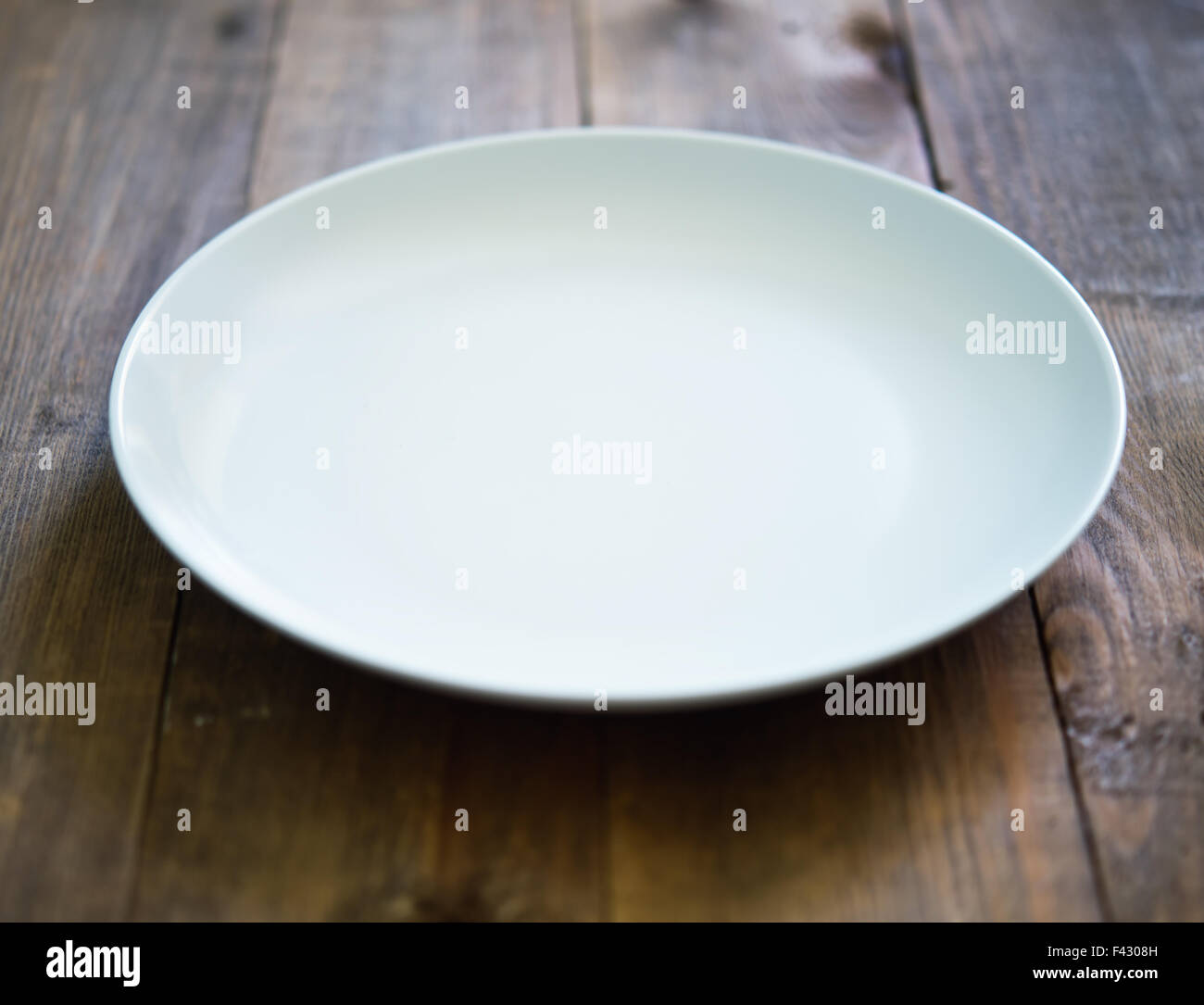 Formal table setting empty plate hi-res stock photography and images ...