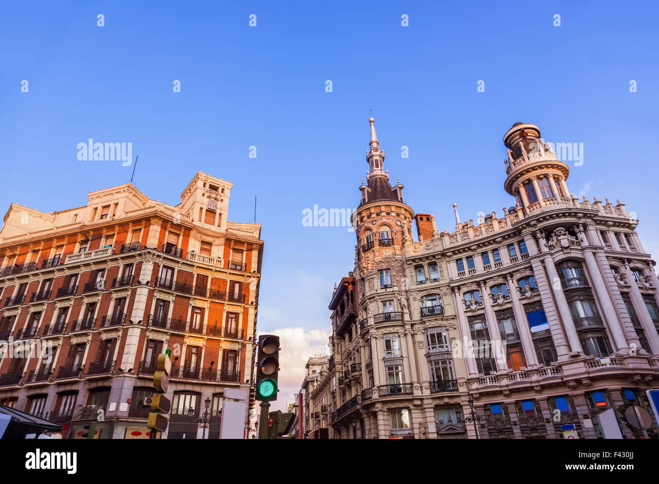 Spanish modern houses hi-res stock photography and images - Alamy