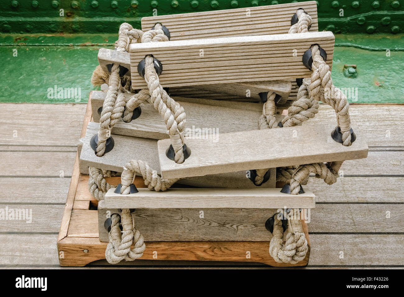 Cable ladder hi-res stock photography and images - Alamy