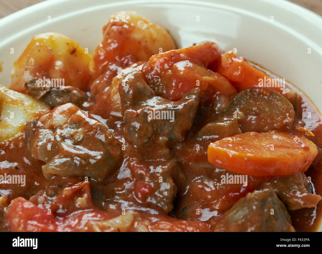 Potjiekos pot hi-res stock photography and images - Alamy