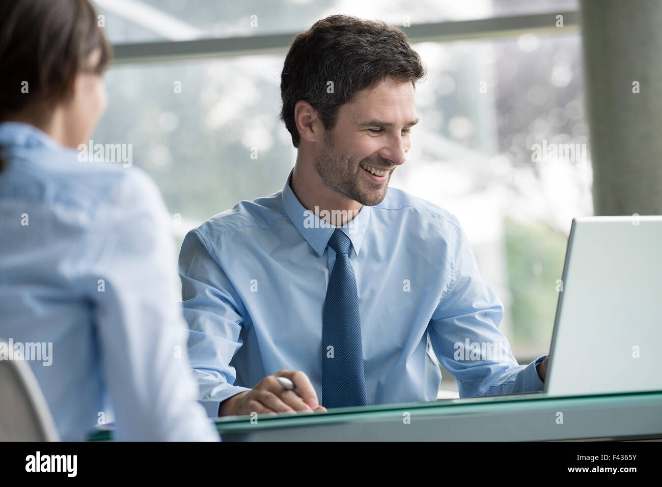 Customer service advisor hi-res stock photography and images - Alamy