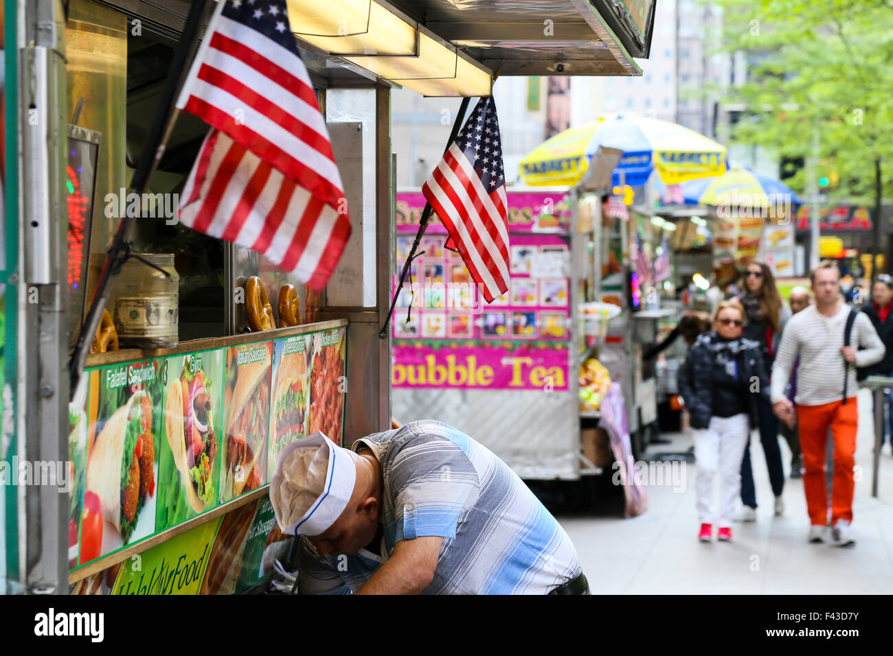 Fast food stalls hi-res stock photography and images - Alamy