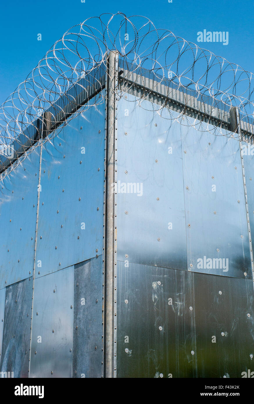 Prison wall steel sheets hi-res stock photography and images - Alamy