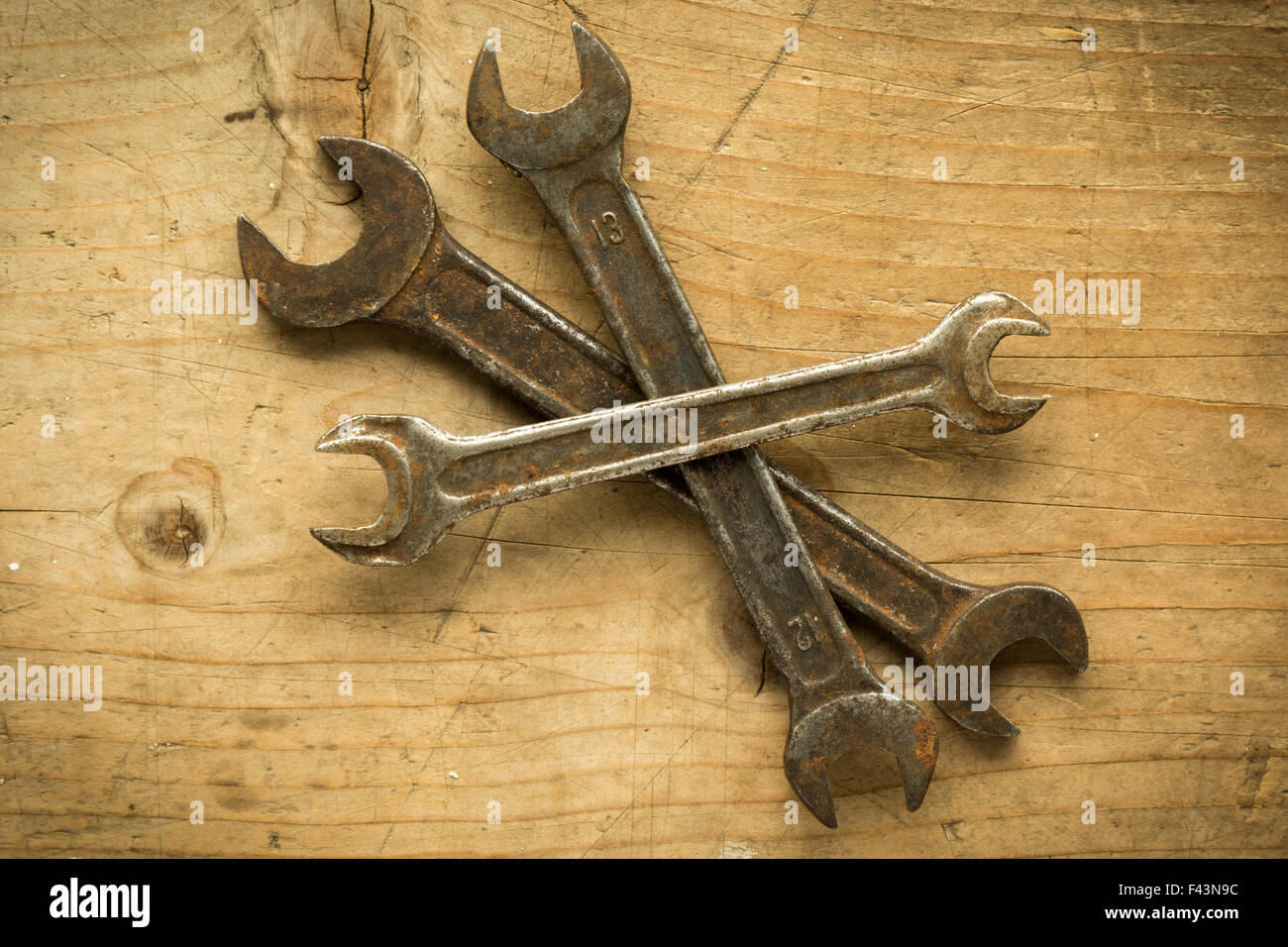 Old rusty open end wrench hi-res stock photography and images - Alamy