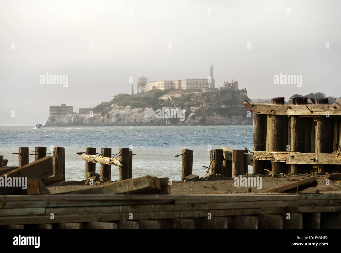 San francisco houses alcatraz hi-res stock photography and images - Alamy