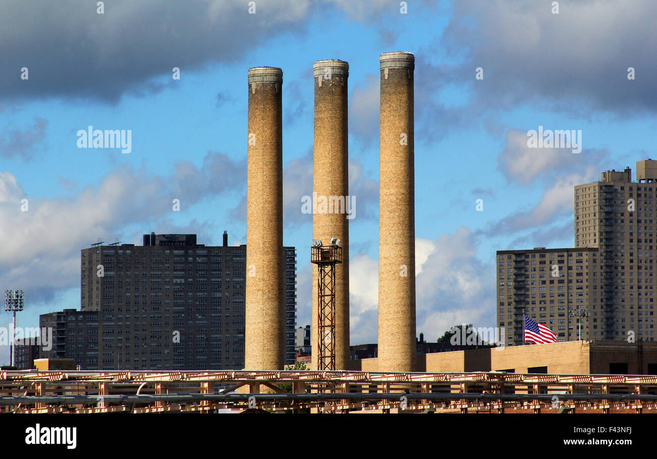 Smokestacks line hi-res stock photography and images - Alamy