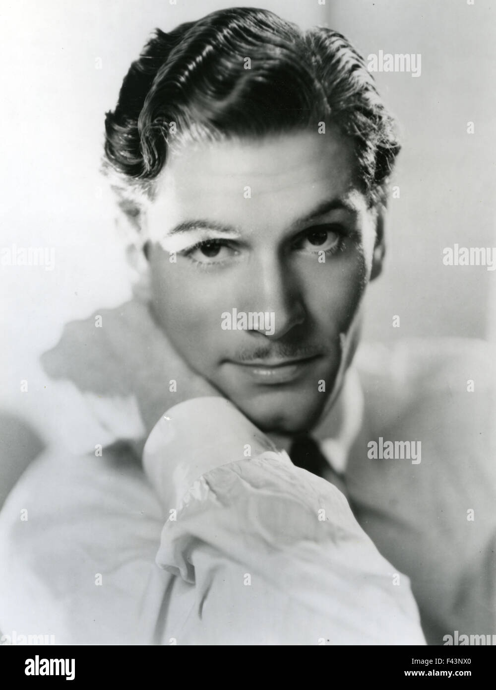 LAURENCE OLIVIER (1907-1989) English actor about 1934 Stock Photo - Alamy