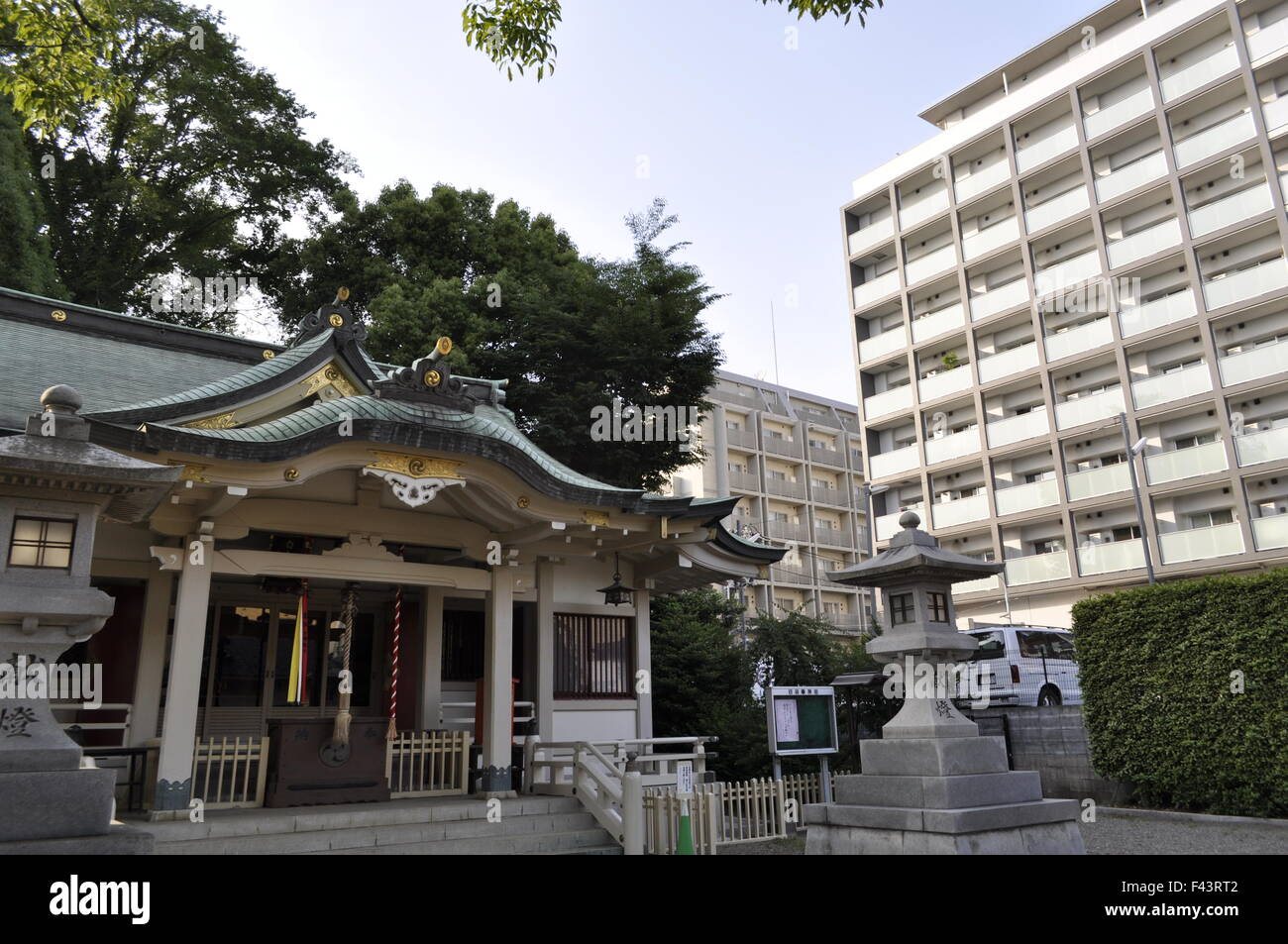 Ogikubo hakusan jinja shrine hi-res stock photography and images - Alamy
