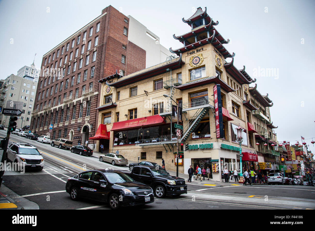 Chinatown sacramento street san francisco hi-res stock photography and ...