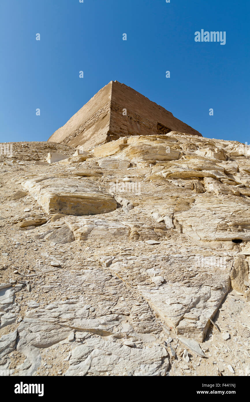 The Meidum Pyramid Known as the ‘Collapsed Pyramid of Meidum near the ...