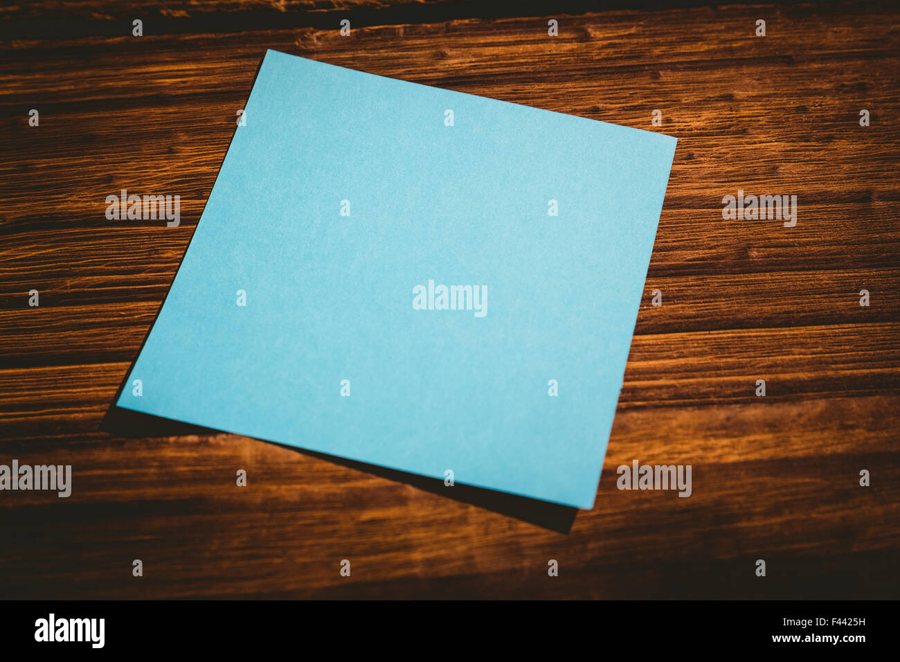 Blue post it Stock Photo - Alamy