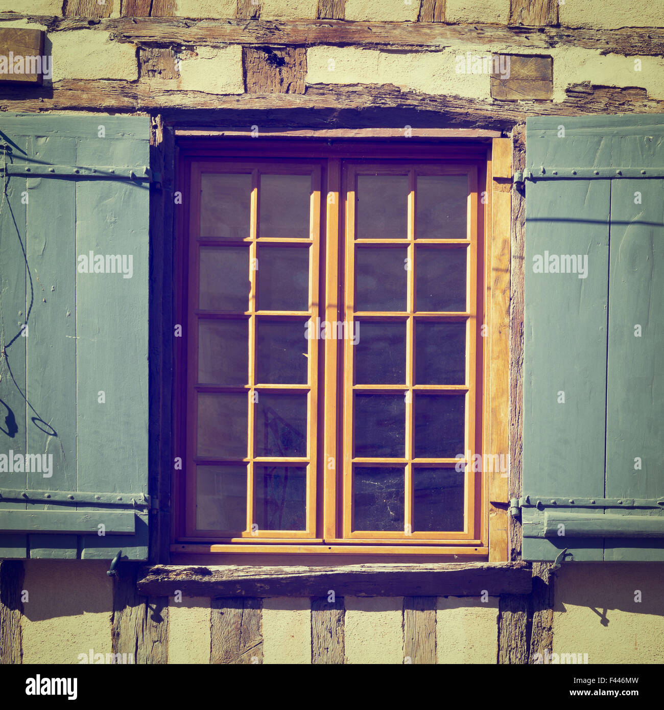 Square plank window hi-res stock photography and images - Alamy