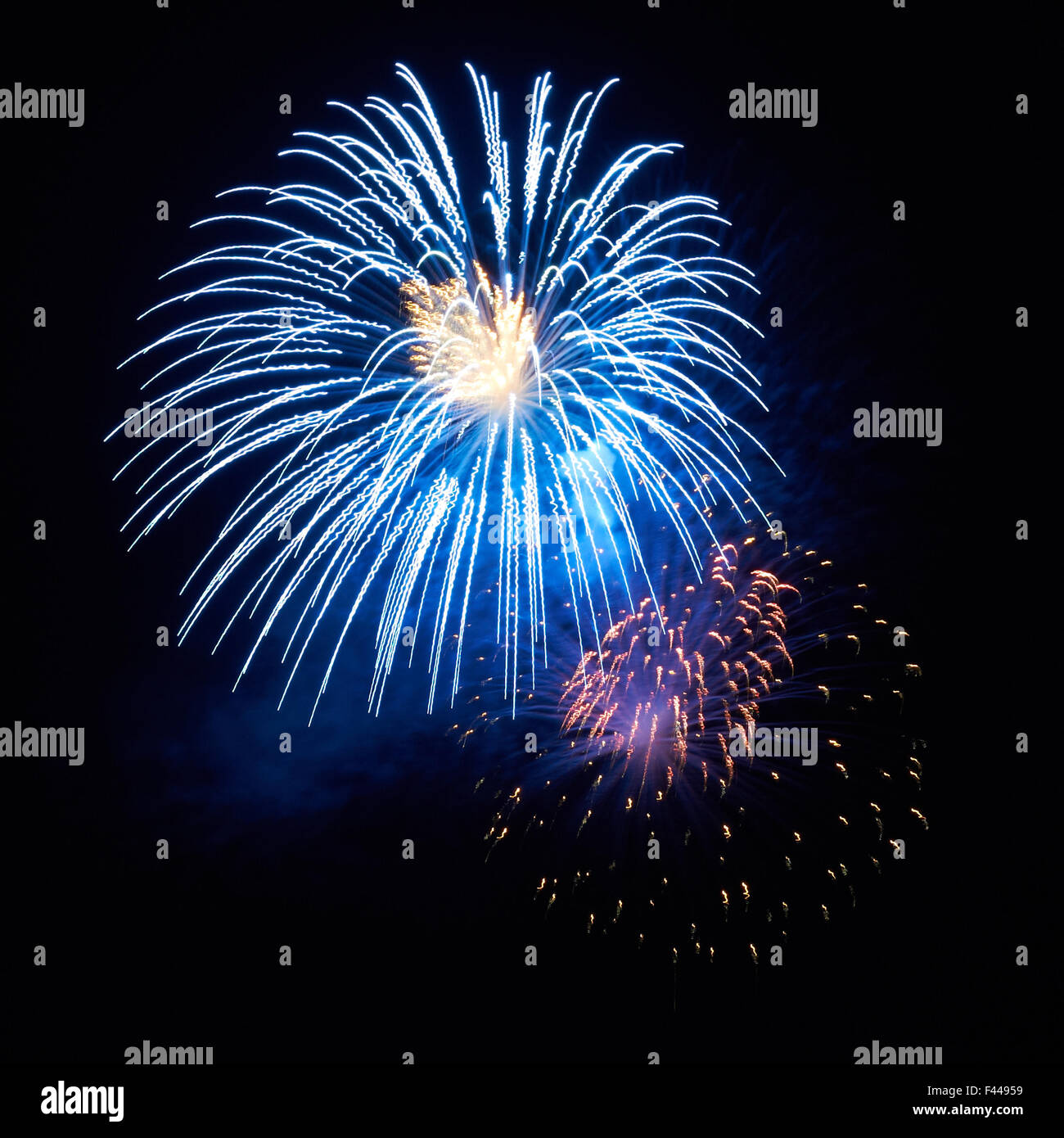Red ball fireworks hi-res stock photography and images - Alamy