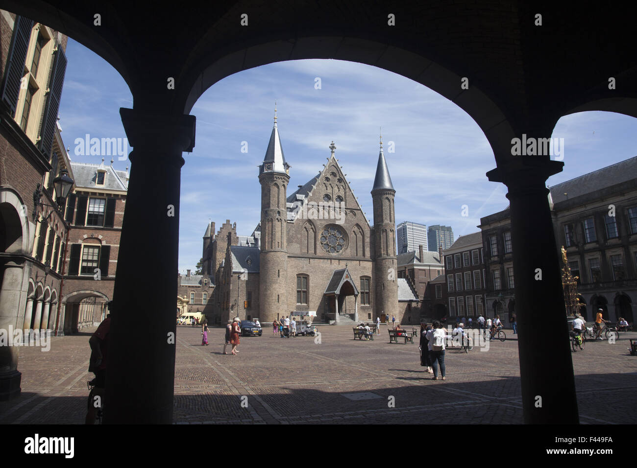 Gothic Ridderzaal (a great hall, literally Knight's Hall) today forms ...