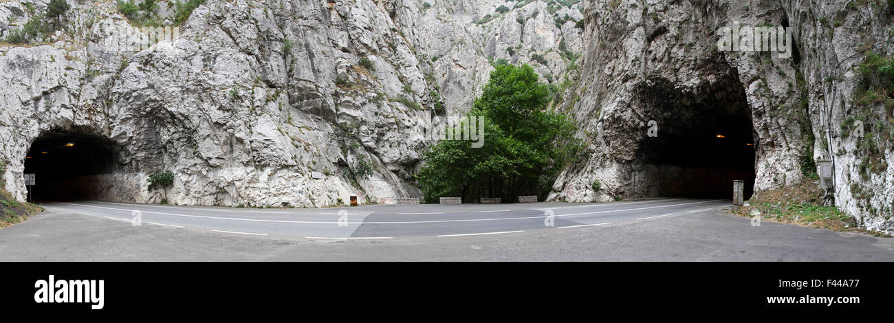 Double tunnel hi-res stock photography and images - Alamy