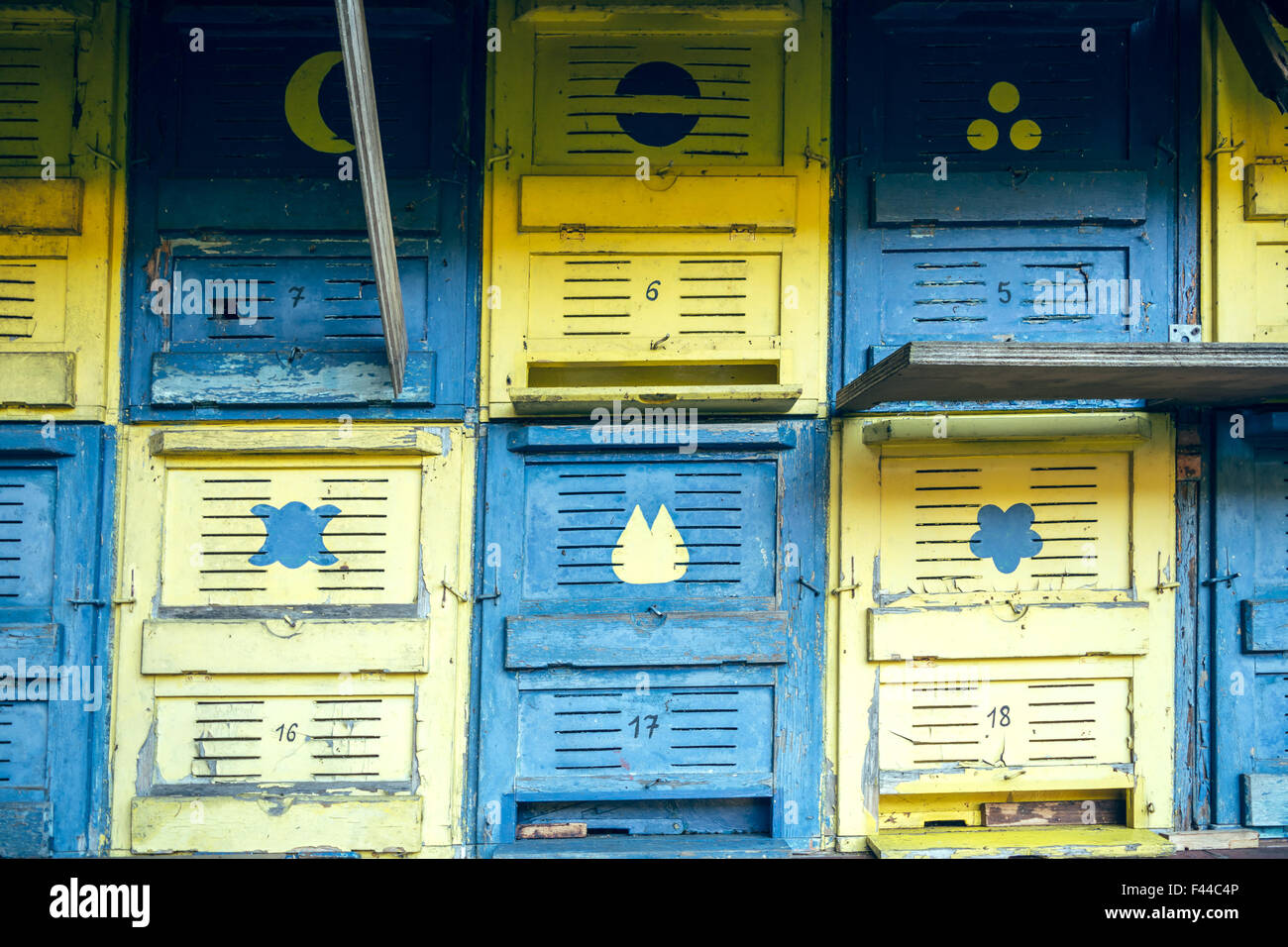 Apiary boxes hi-res stock photography and images - Alamy