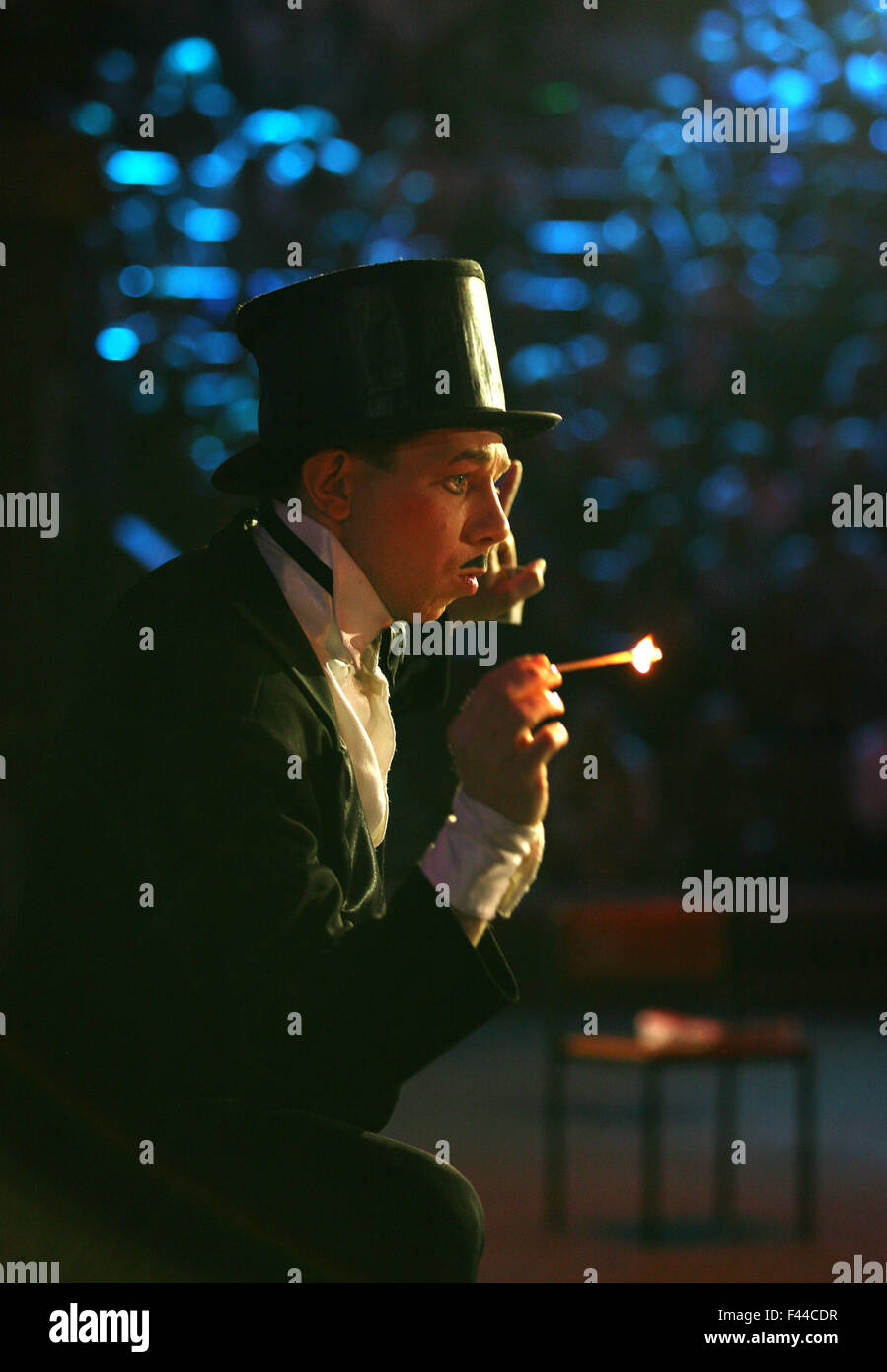 Clown face wink hi-res stock photography and images - Alamy