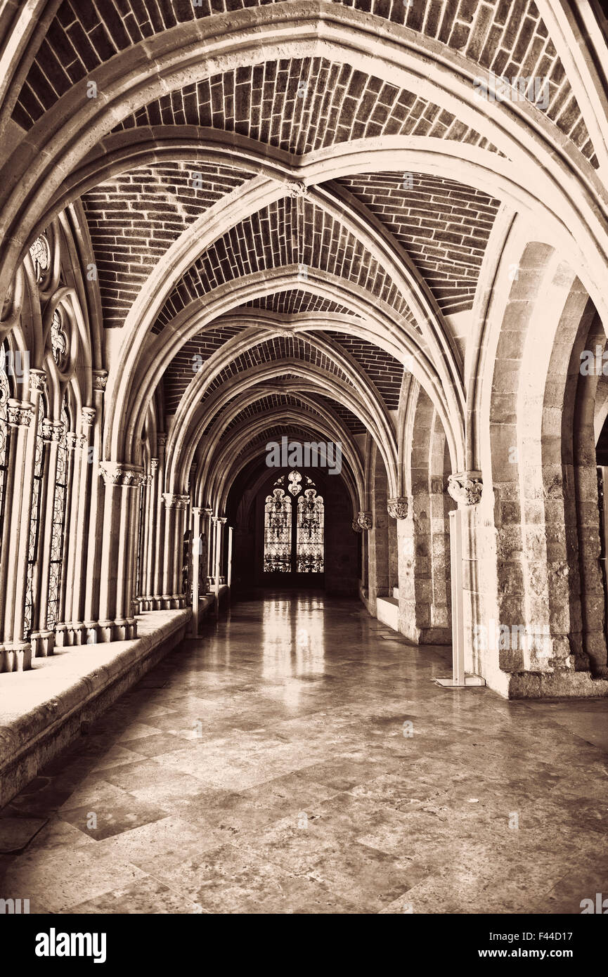 Loggia arched gallery hi-res stock photography and images - Alamy
