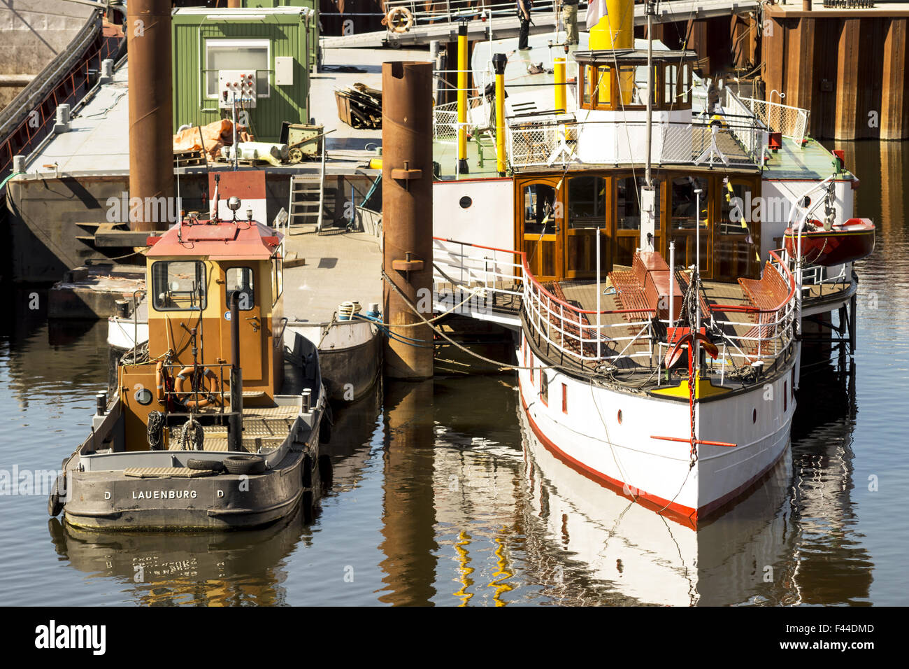 Paddle steamer engine hi-res stock photography and images - Alamy