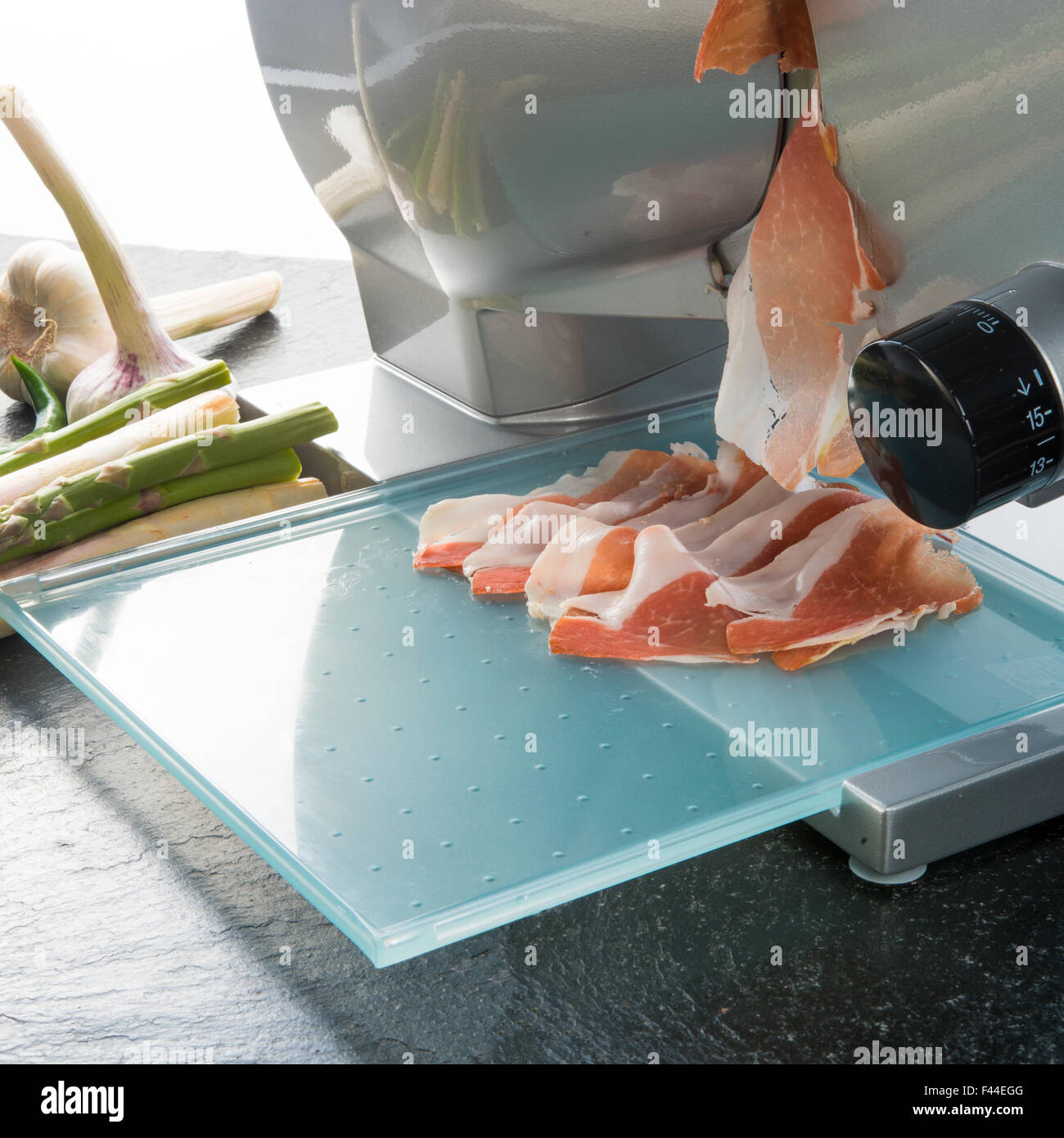Ham slicing machine hi-res stock photography and images - Alamy