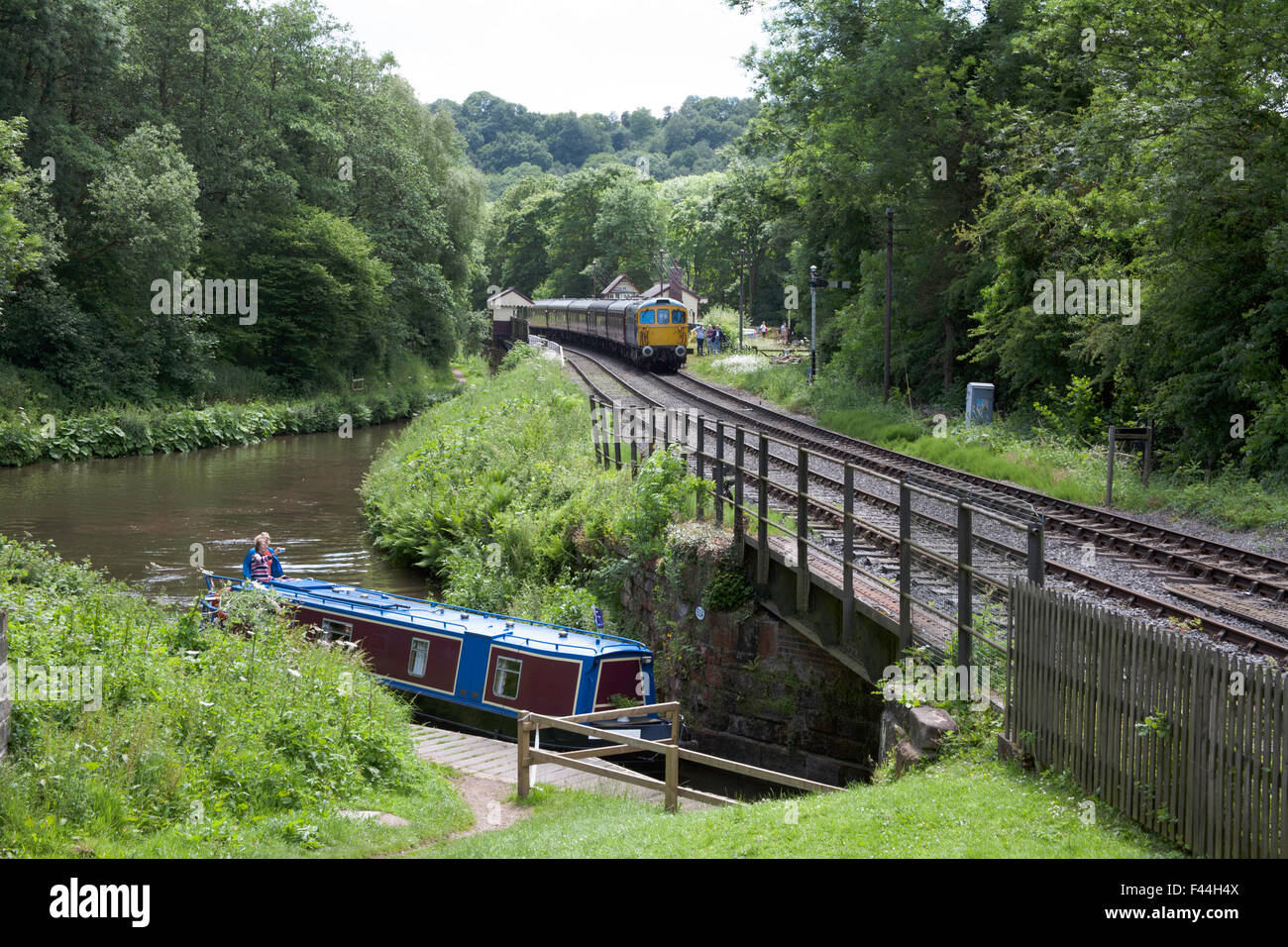 British Railways Class 33 Locomotive Sophie at Consall Station on The ...
