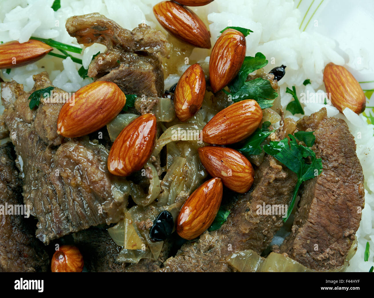 Mansaf hi-res stock photography and images - Alamy