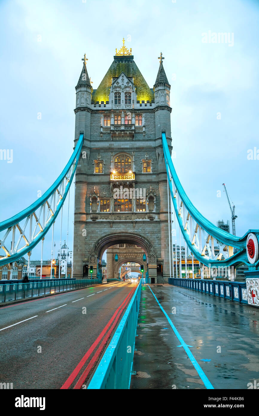 Great britain illuminated hi-res stock photography and images - Alamy