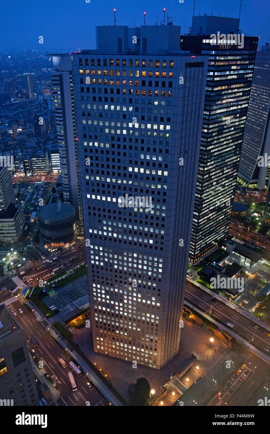 Tall building glass window empty room hi-res stock photography and ...