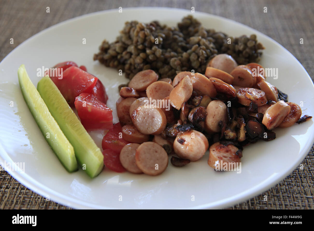 Cut sausage hi-res stock photography and images - Alamy