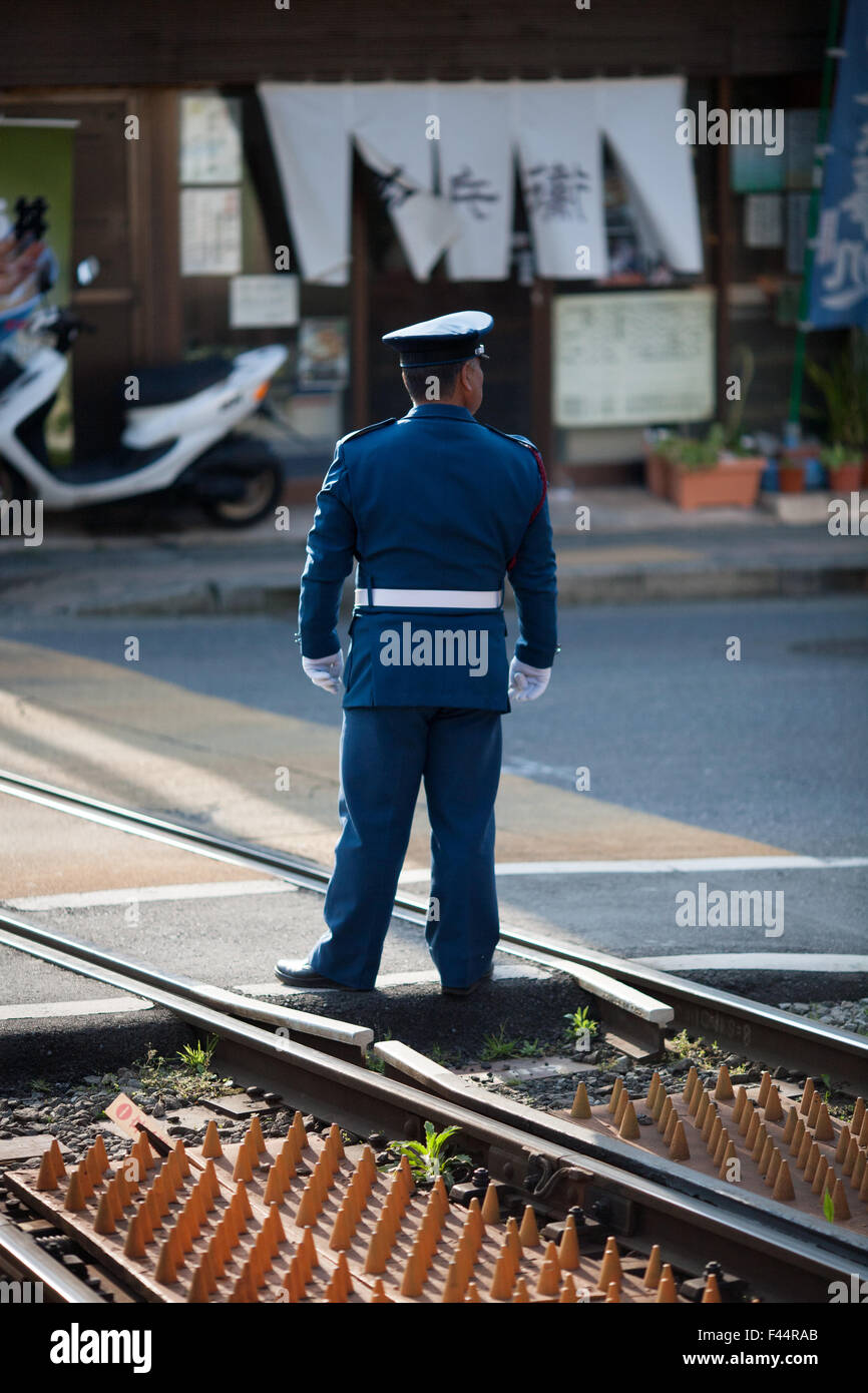 Railroad crossing gate arm hi-res stock photography and images - Alamy