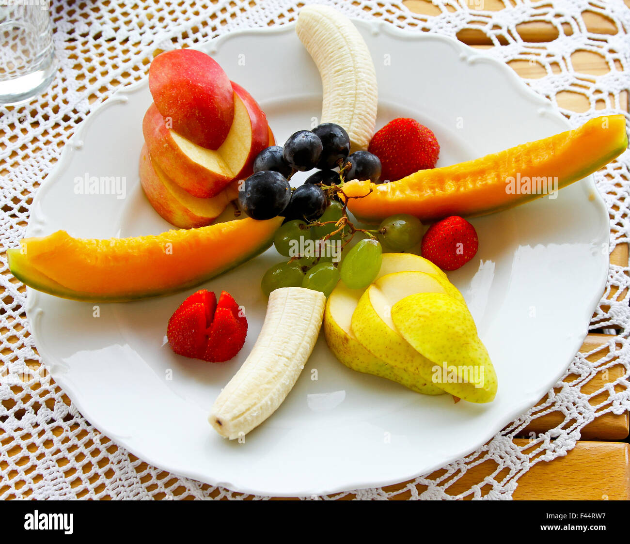 Fruits plate hi-res stock photography and images - Alamy