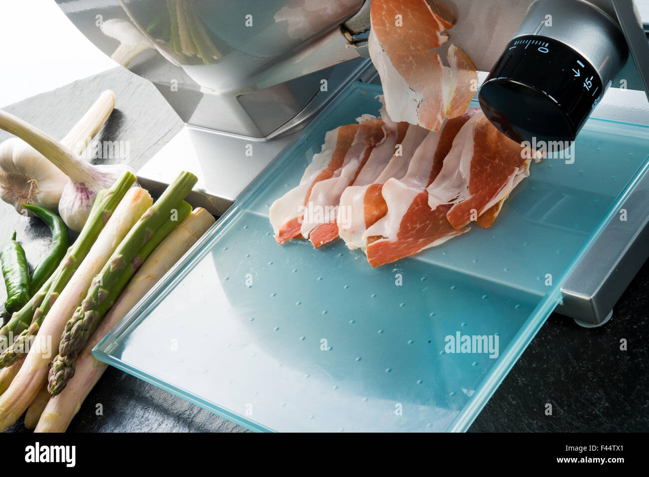 Jamon fleisch hi-res stock photography and images - Alamy