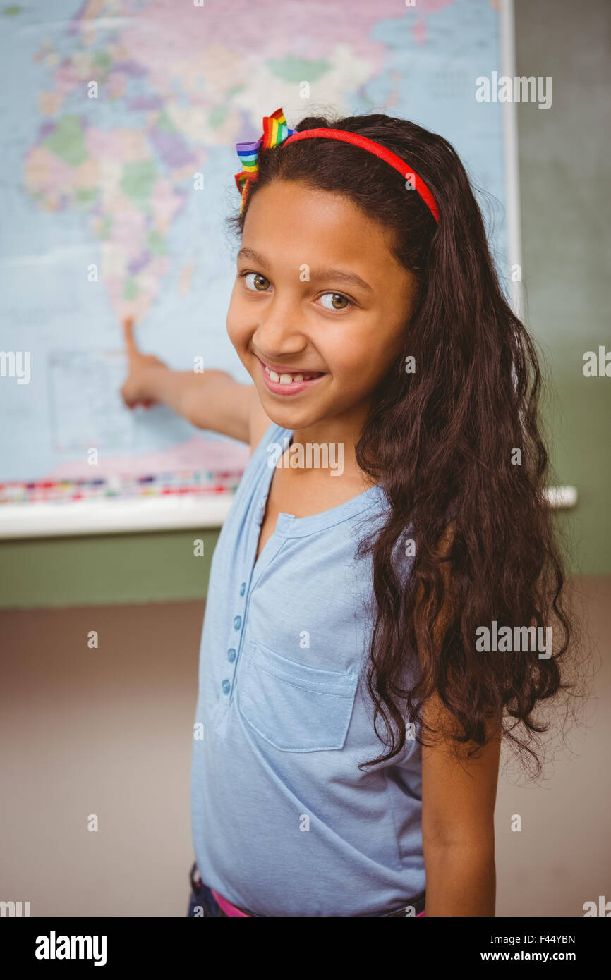 Girl pointing map hi-res stock photography and images - Alamy