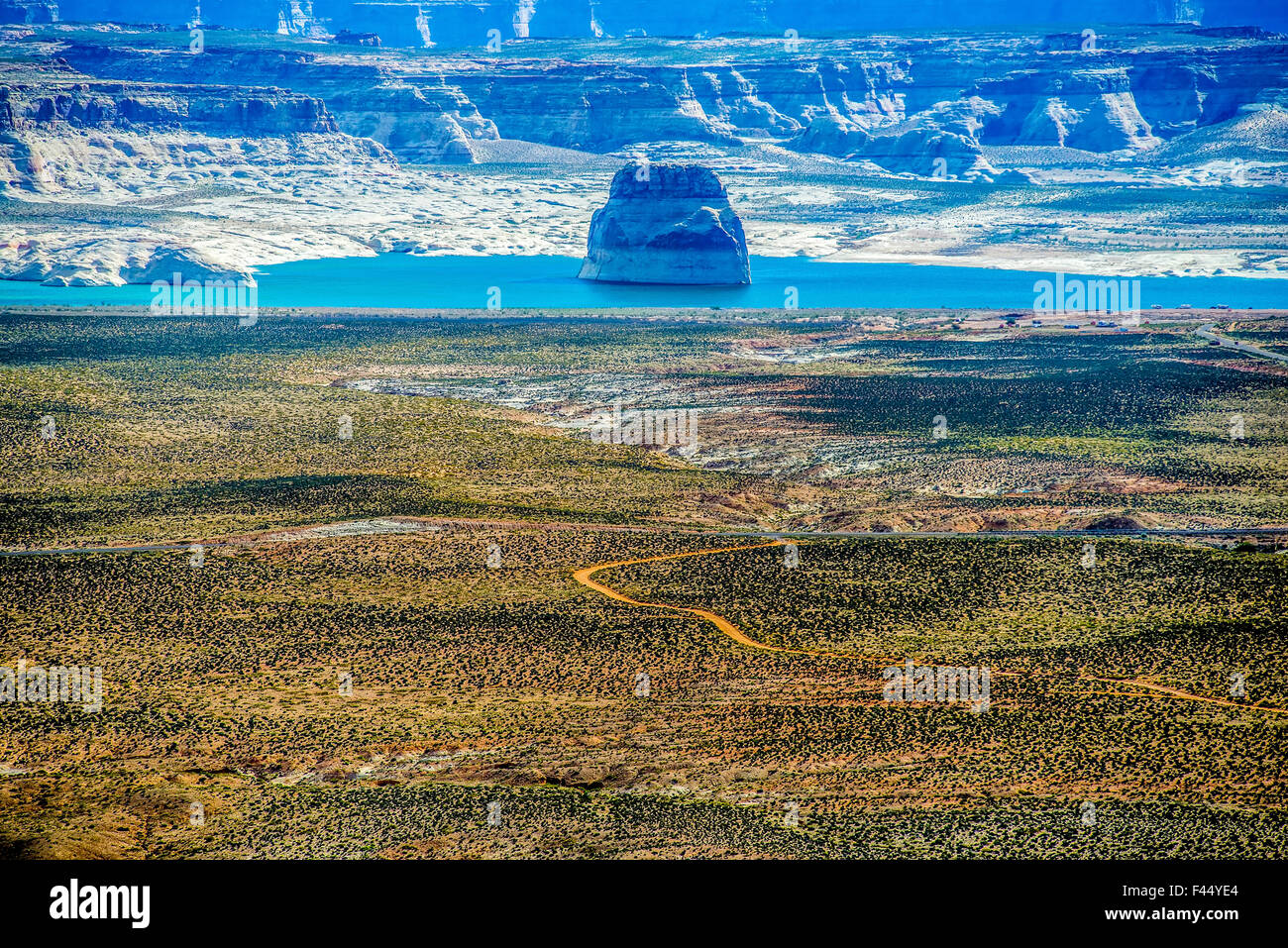Lone Rock in Lake Powell Utah Stock Photo - Alamy