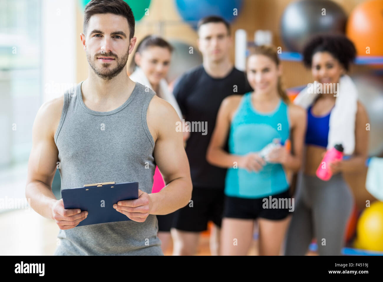 Woman in fitness class personal hi-res stock photography and images - Alamy